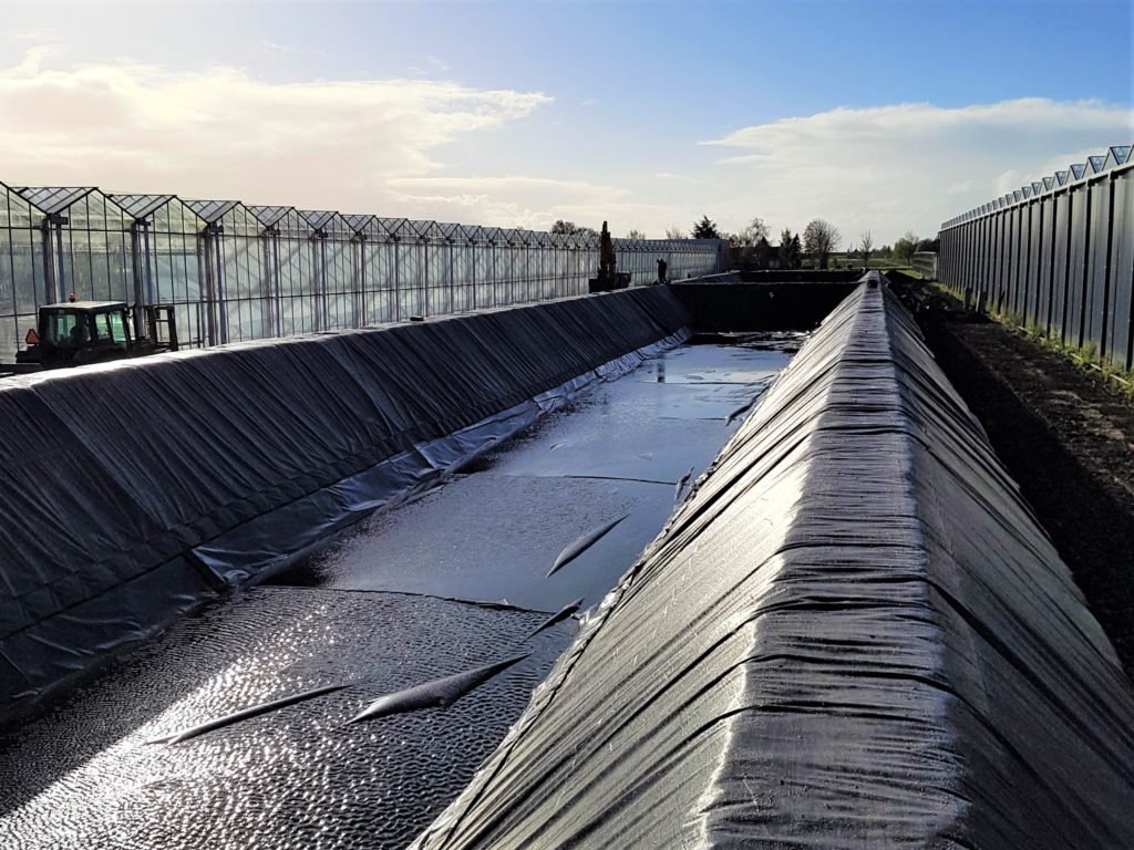 Two water basins at bulb grower, the Netherlands - NPI - Nederlandse ...