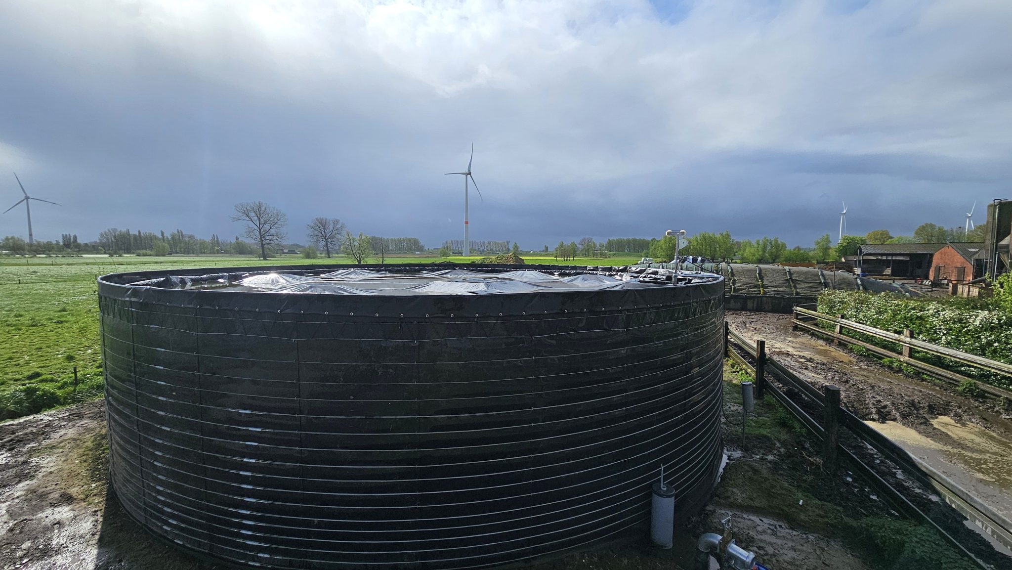 Manure storage silo, Flanders - NPI - Nederlandse Plastic Industrie